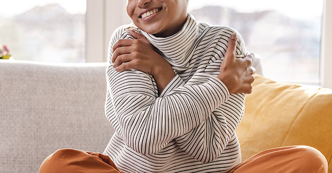 Study finds 20-second self-compassionate touch improves mental health ...